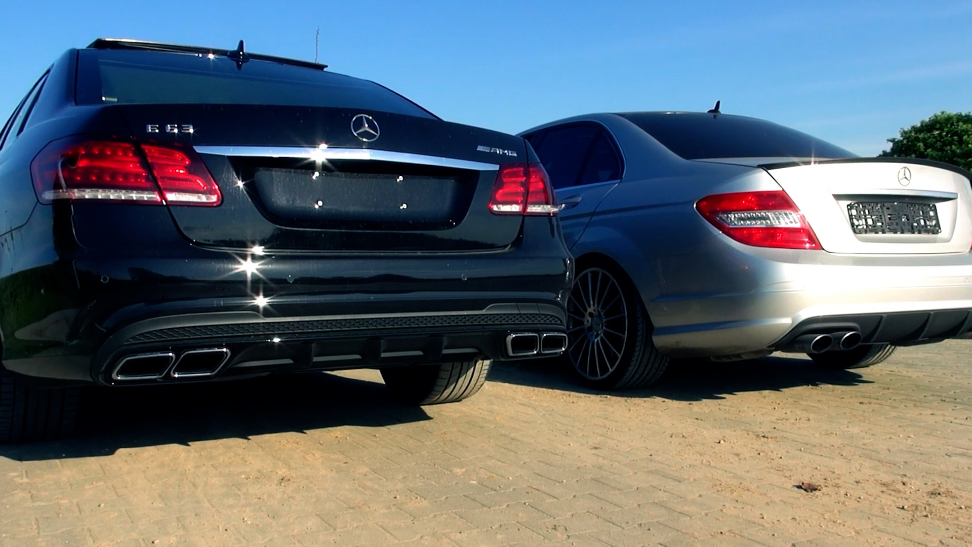 Mercedes E63 vs C63 AMG exhaust sound battle