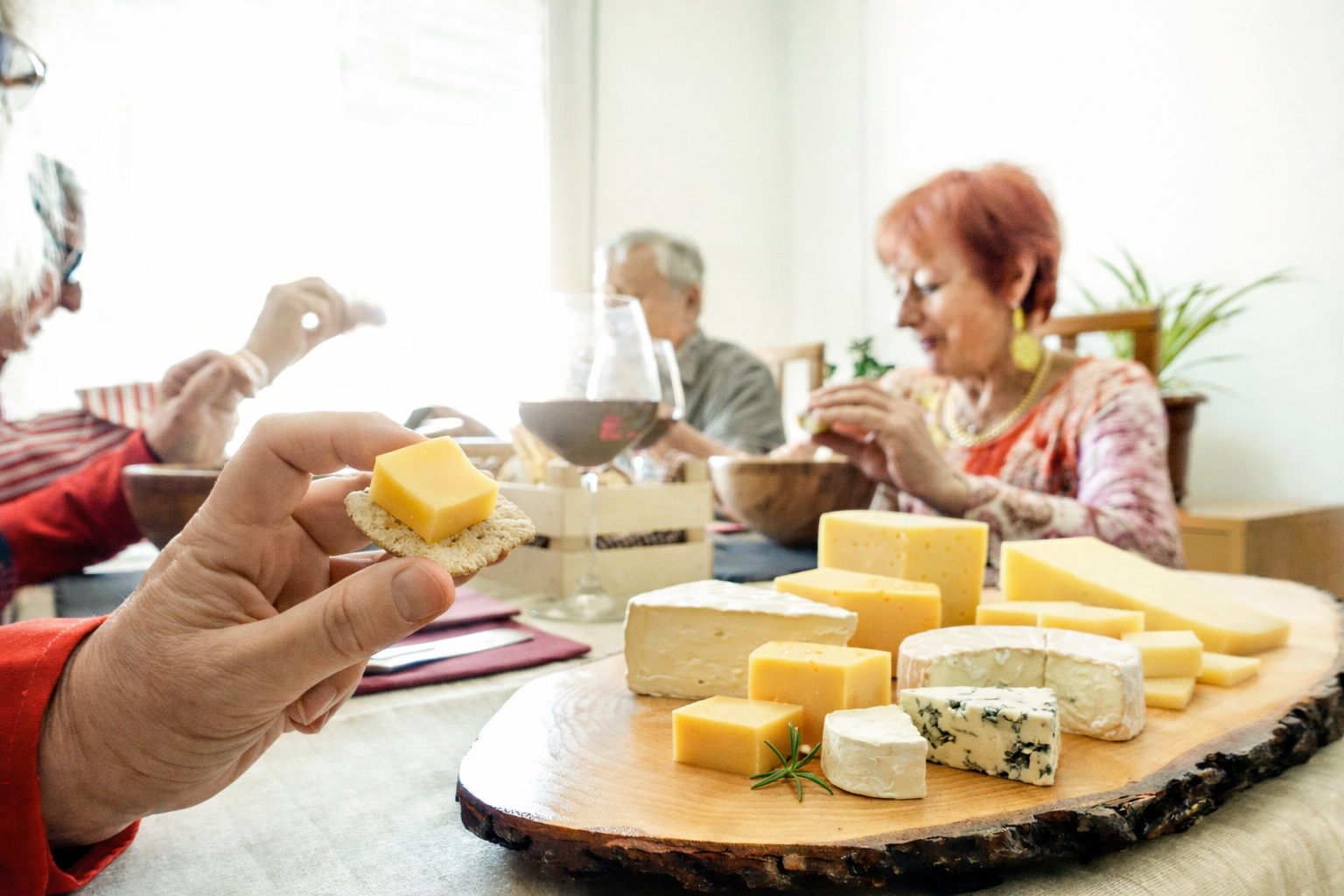 High-fat cheese linked to lower dementia risk in long-term study
