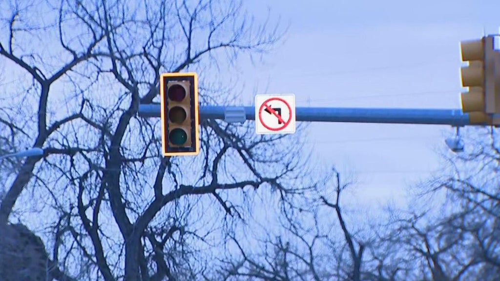 Power outages began early Friday morning in Colorado's foothills as 100 ...