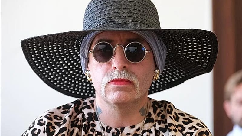 German neo-Nazi fugitive does not want to be a woman any more