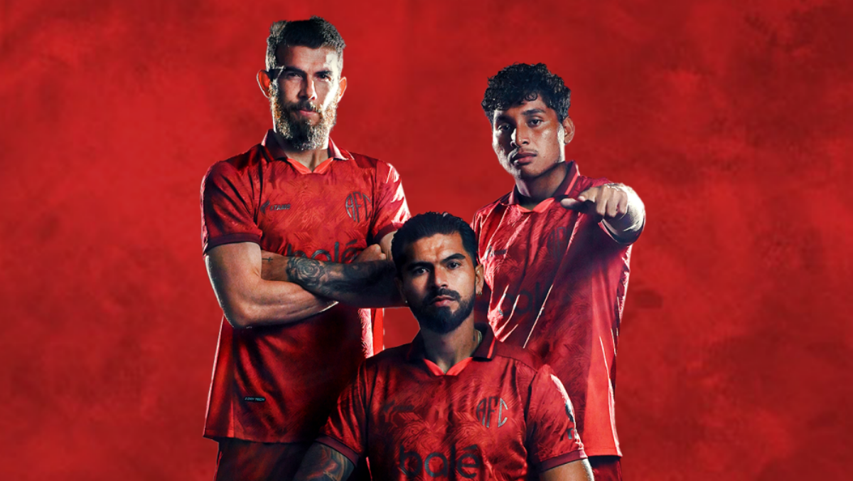 Jersey ketiga Arema FC bernuansa futuristik, semoga makin gacor!