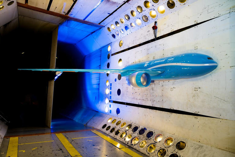 NASA, Boeing test how to improve performance of longer, narrower ...