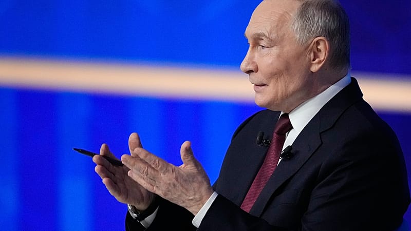 Putin accuses Kyiv of rejecting peaceful settlement, signals openness ...