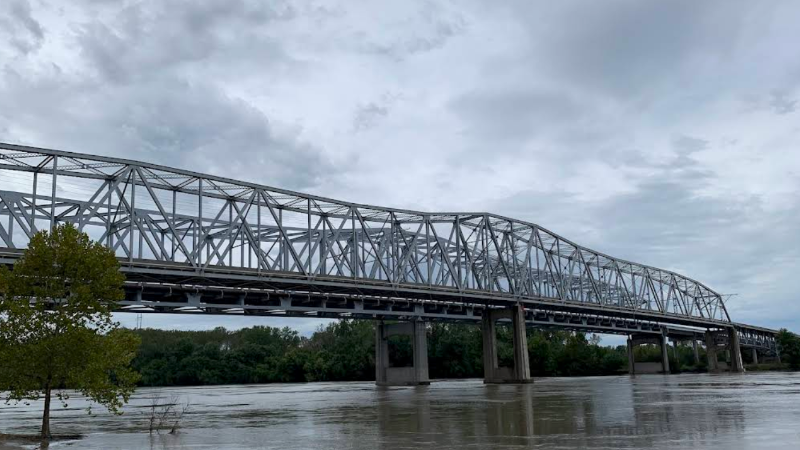 MoDOT reduces northbound MO 291 River Bridge to one lane ahead of full ...