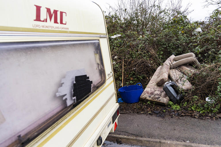 29 pictures of 'eyesore caravan city' littered with mattresses, chairs ...