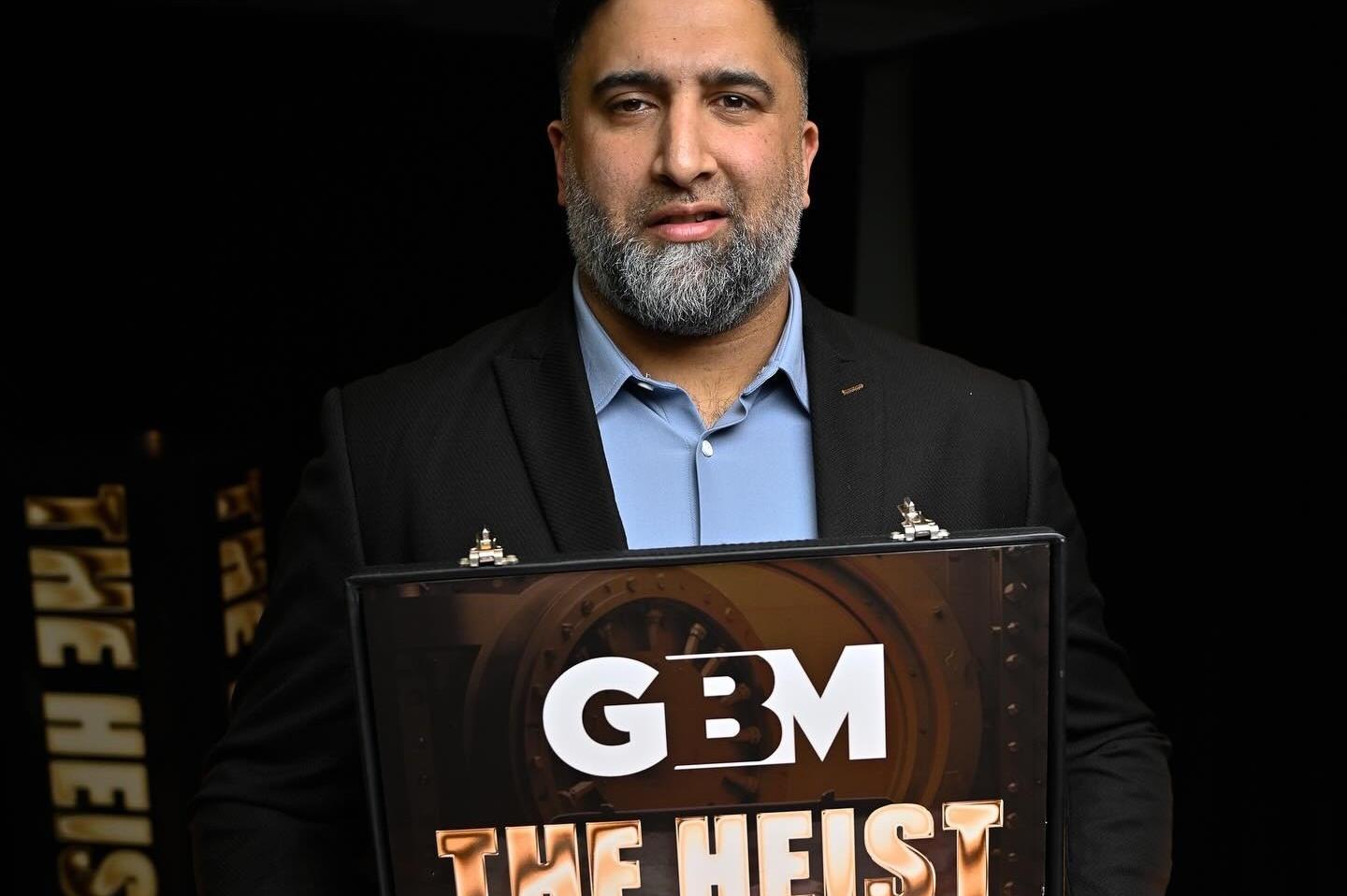 How the boxing world is taking notice of Sheffield's Izzy Asif