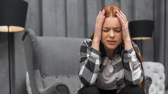 Constantly worried and overwhelmed? Therapist shares 8 tips to manage ...