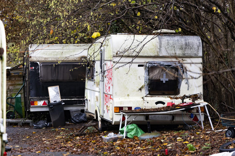 29 pictures of 'eyesore caravan city' littered with mattresses, chairs ...