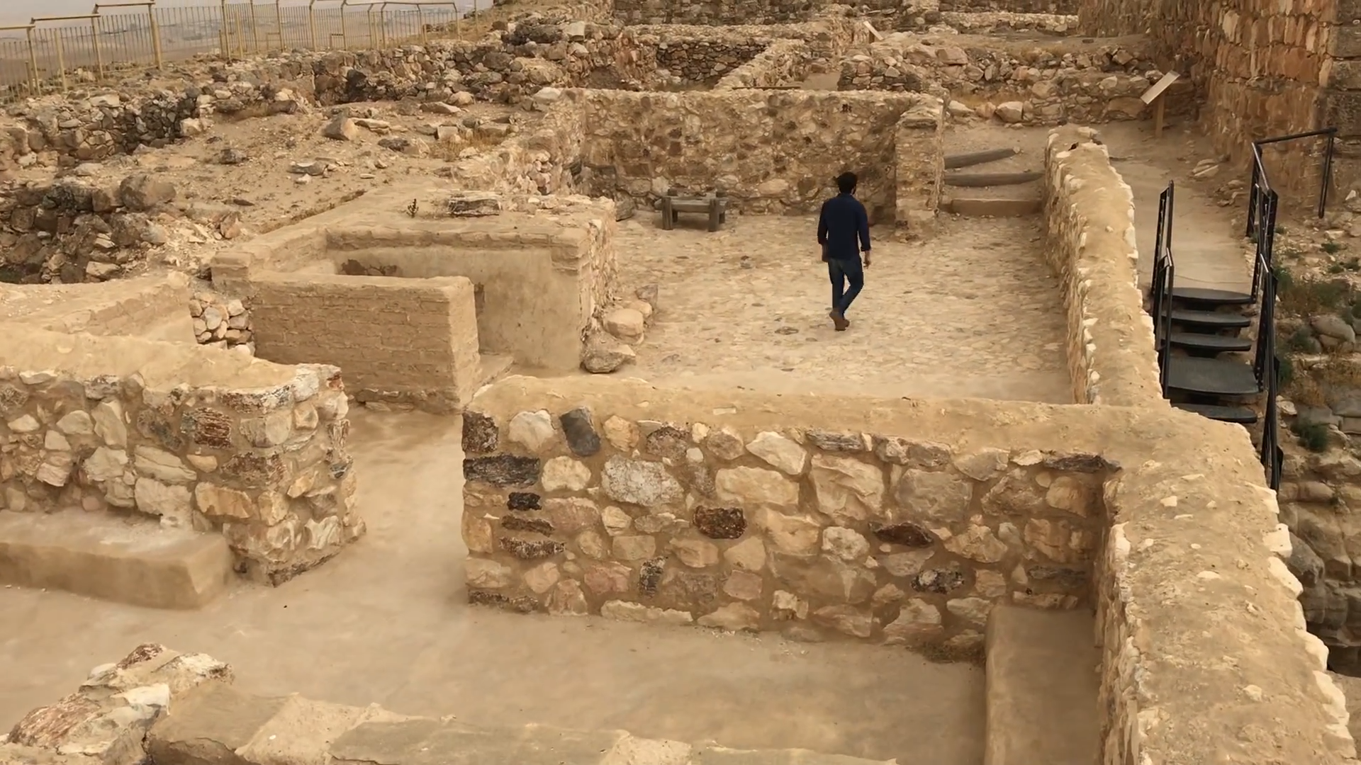 How This Ancient Israelite Cities Ruins Show How Important Religion Was
