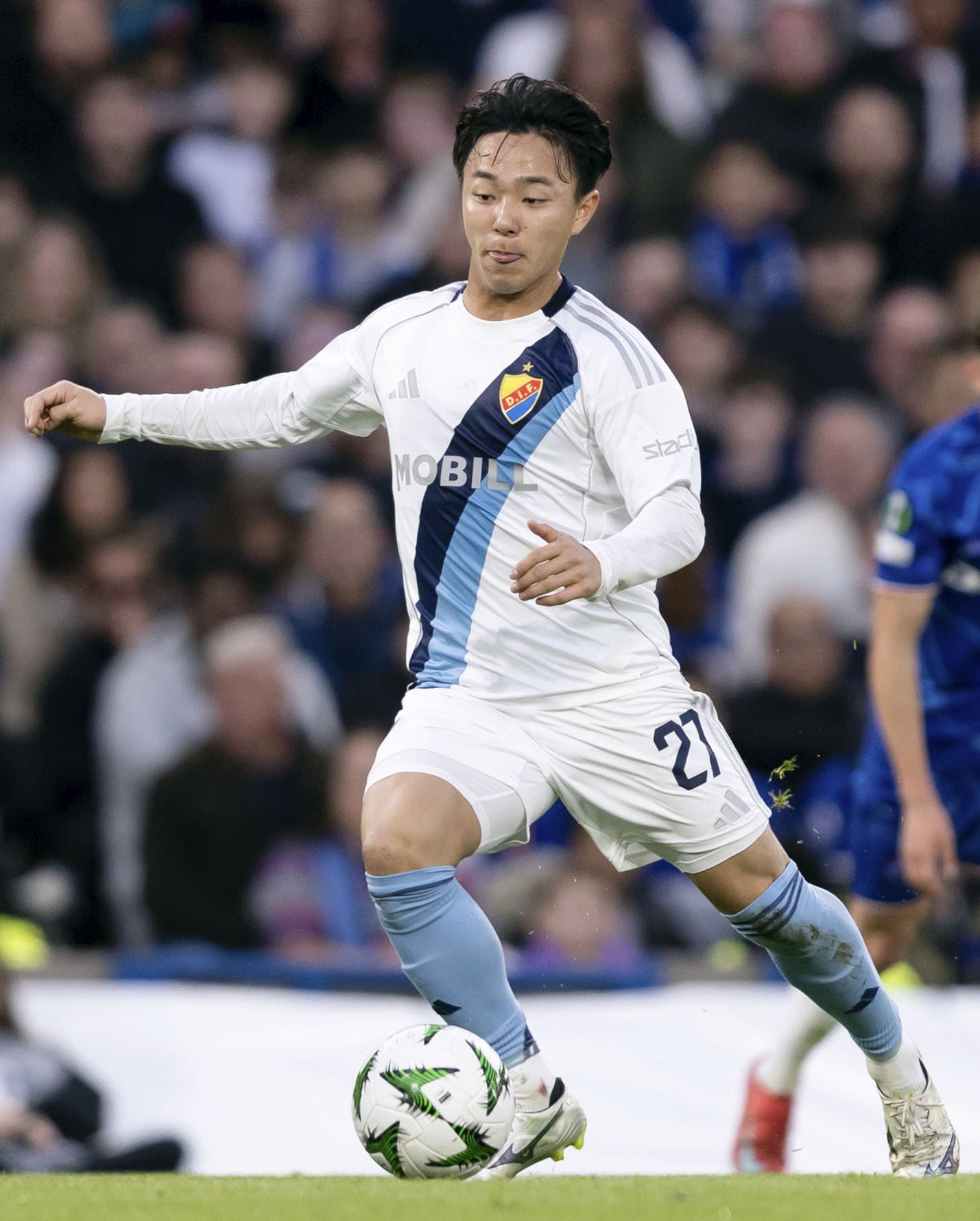 Football: 19-yr-old defender Kosugi joining Frankfurt from Djurgardens