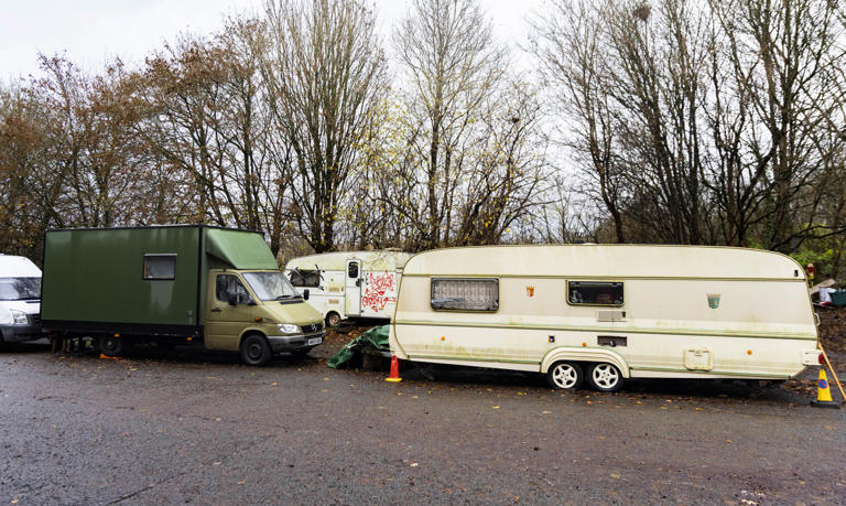 29 pictures of 'eyesore caravan city' littered with mattresses, chairs ...