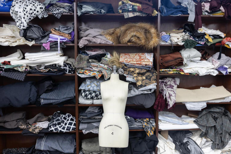 Huge budgets cuts, enrollment drops: Pasadena schools struggle to ...