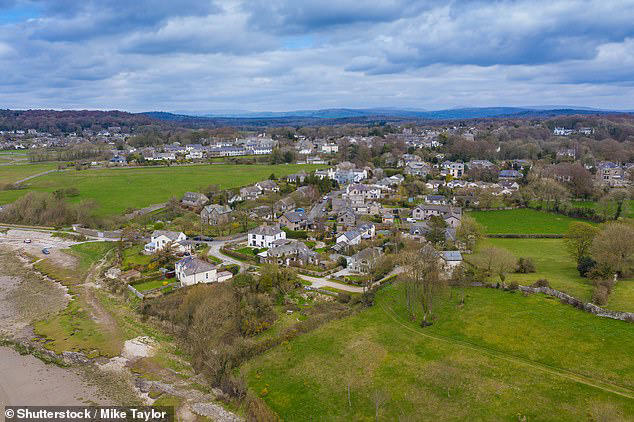 Britain is hit by earthquake as victims report 'thunder noise' and ...