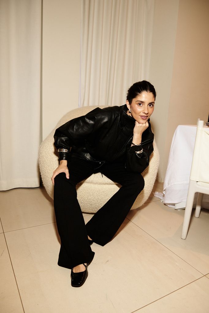 María G de Jaime y Bea Gimeno innovan con brillos y cuero en la gran ...