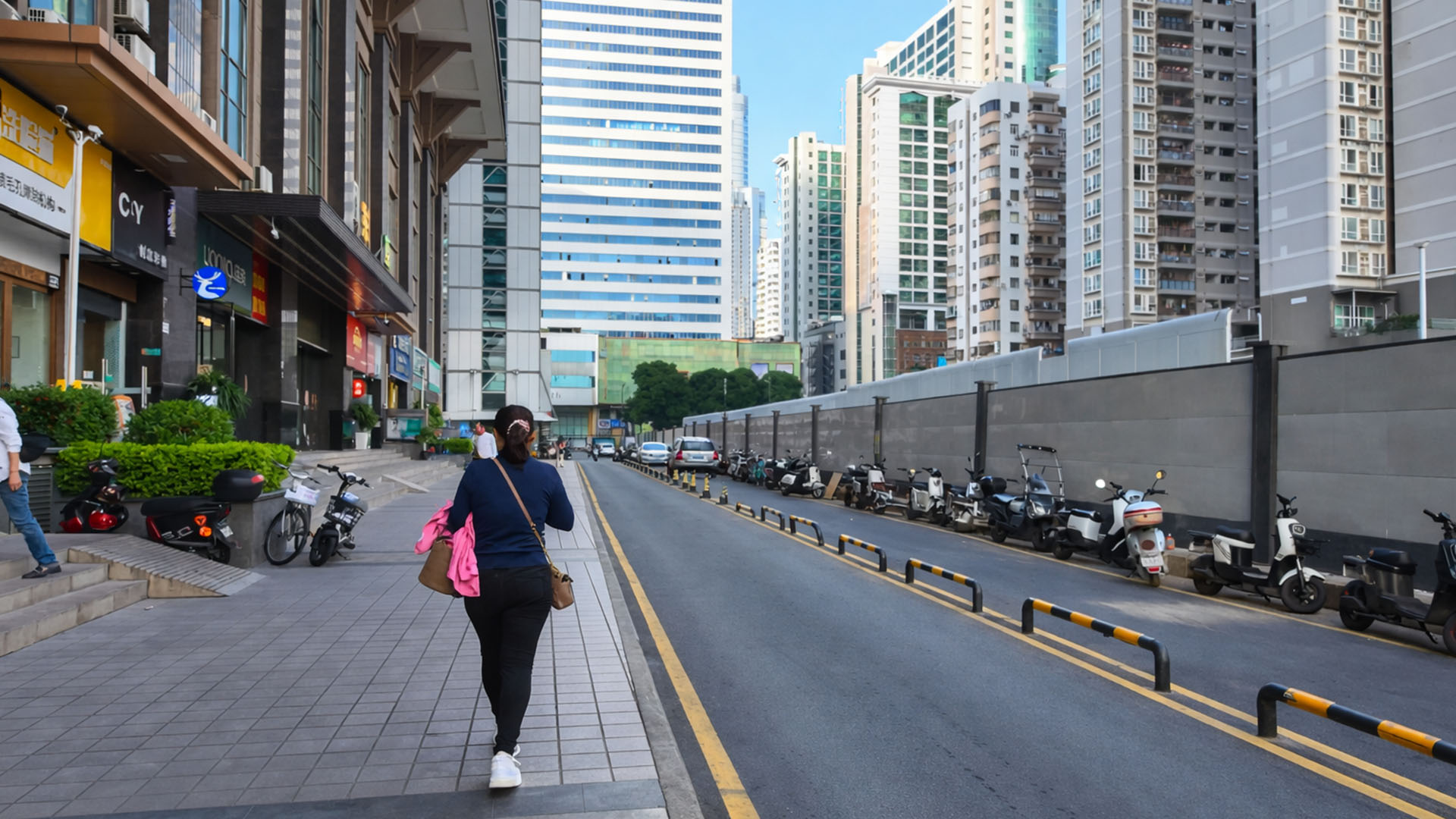 Shenzhen street life beyond the skyscrapers