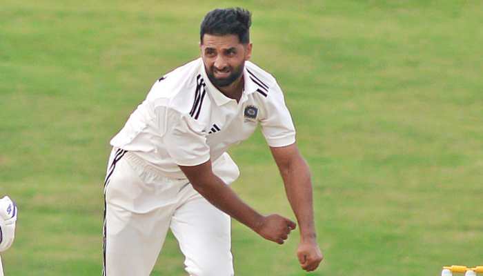 Why did Delhi Capitals spend Rs 8.40 cr for Auqib Dar at IPL 2026 ...