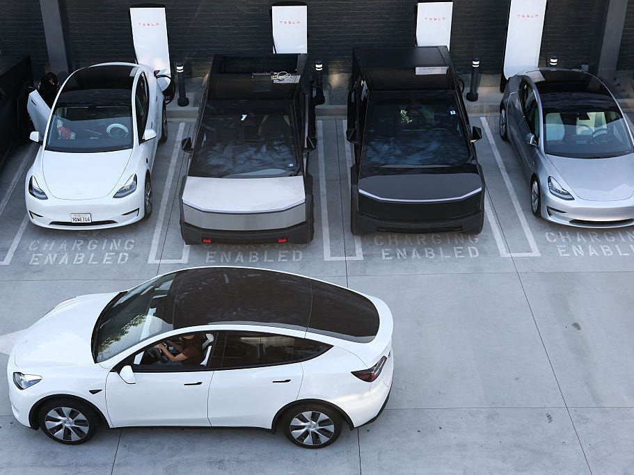 The 5 key moments that turned around Tesla's year and pushed it back to ...