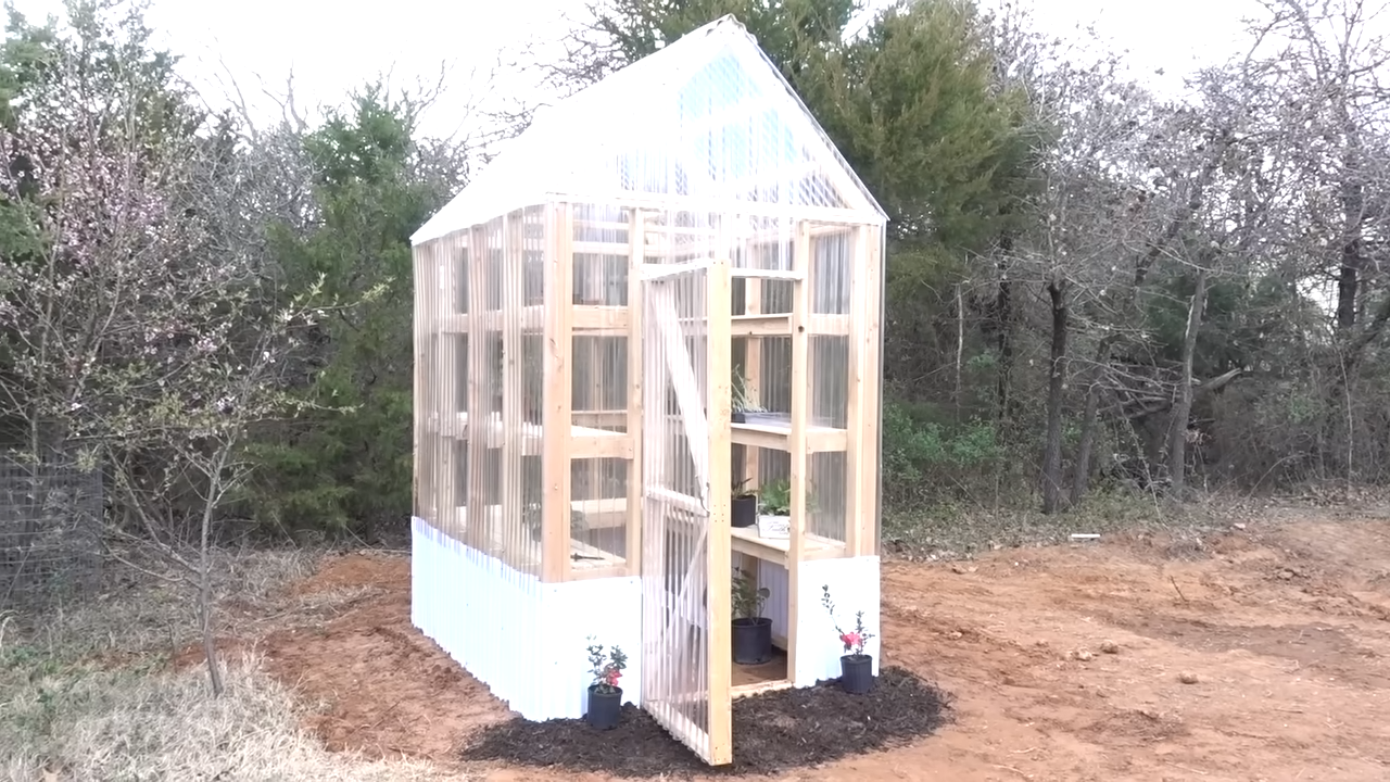How to easily build a strong backyard greenhouse with simple tools
