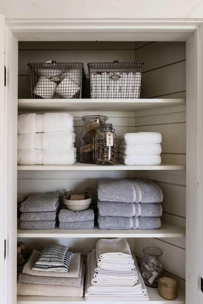 14 things to remove from your linen closet for better organization