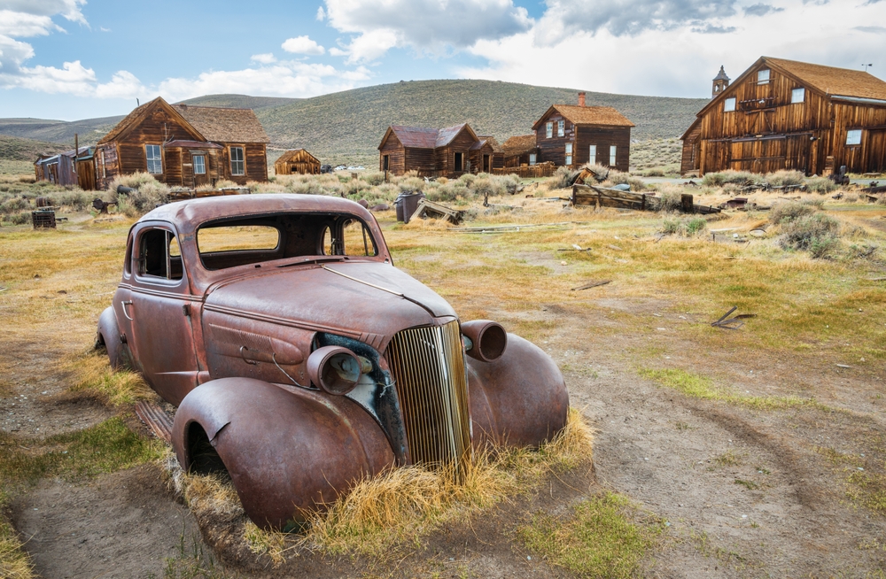 13 historic roadside ruins across America worth pulling over for