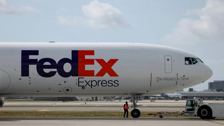 FedEx Q2 earnings earn Wall Street's praise — but MD-11 aircraft ...