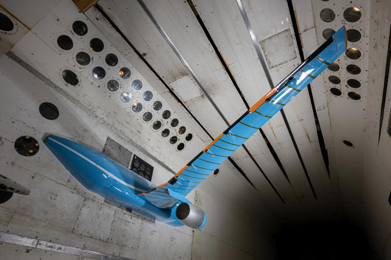 NASA, Boeing test how to improve performance of longer, narrower ...