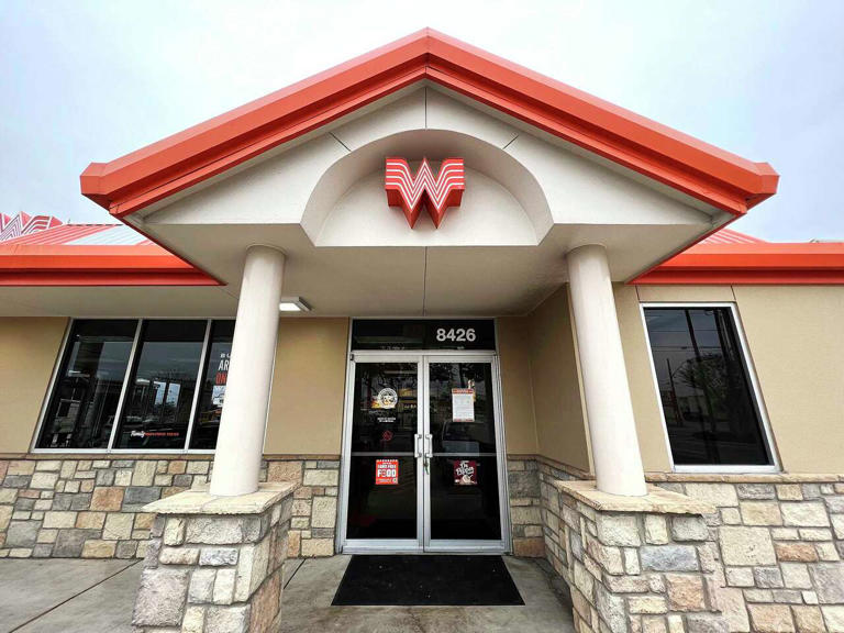 Whataburger is bringing back two iconic menu items. What are they?