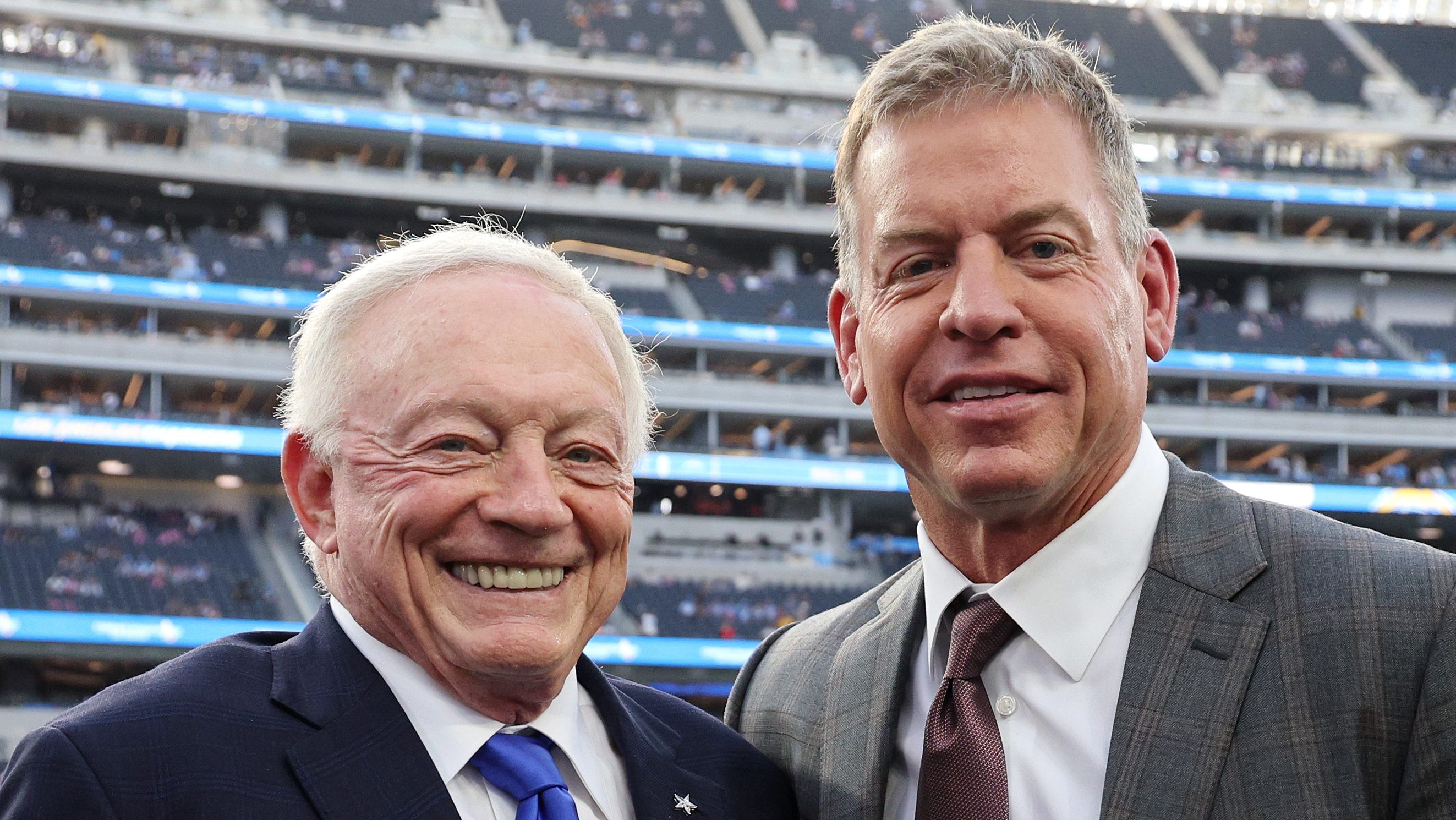 Cowboys legend Troy Aikman takes shot at Jerry Jones over Matt Eberflus ...