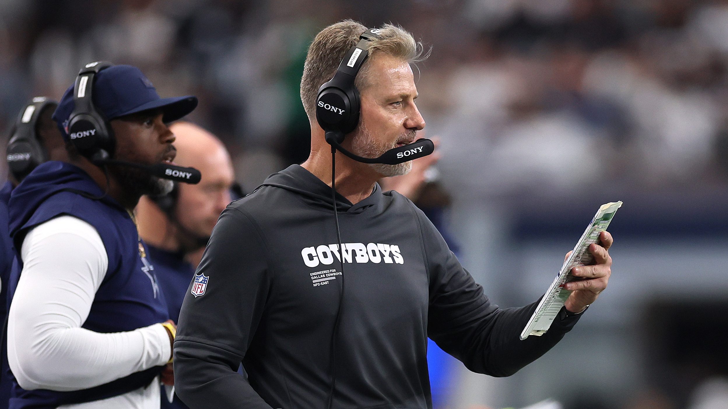 Cowboys legend Troy Aikman takes shot at Jerry Jones over Matt Eberflus ...