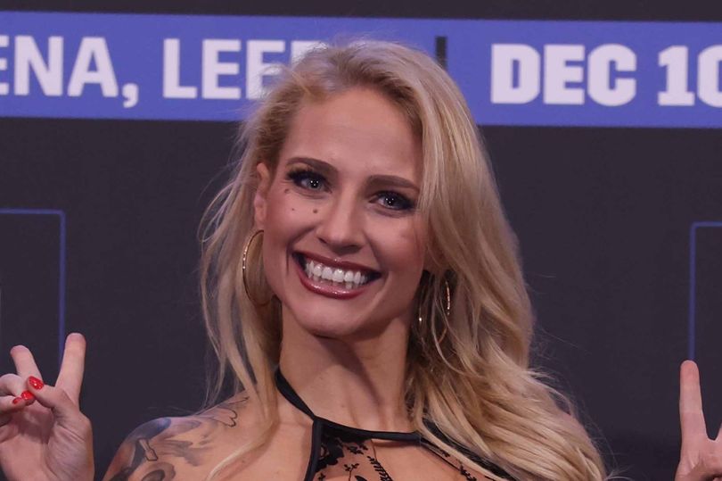 Ebanie Bridges-inspired boxers stun in lingerie at Jake Paul and ...