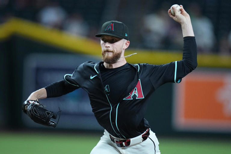 Phils acquire lefty Kyle Backhus in trade with D-backs