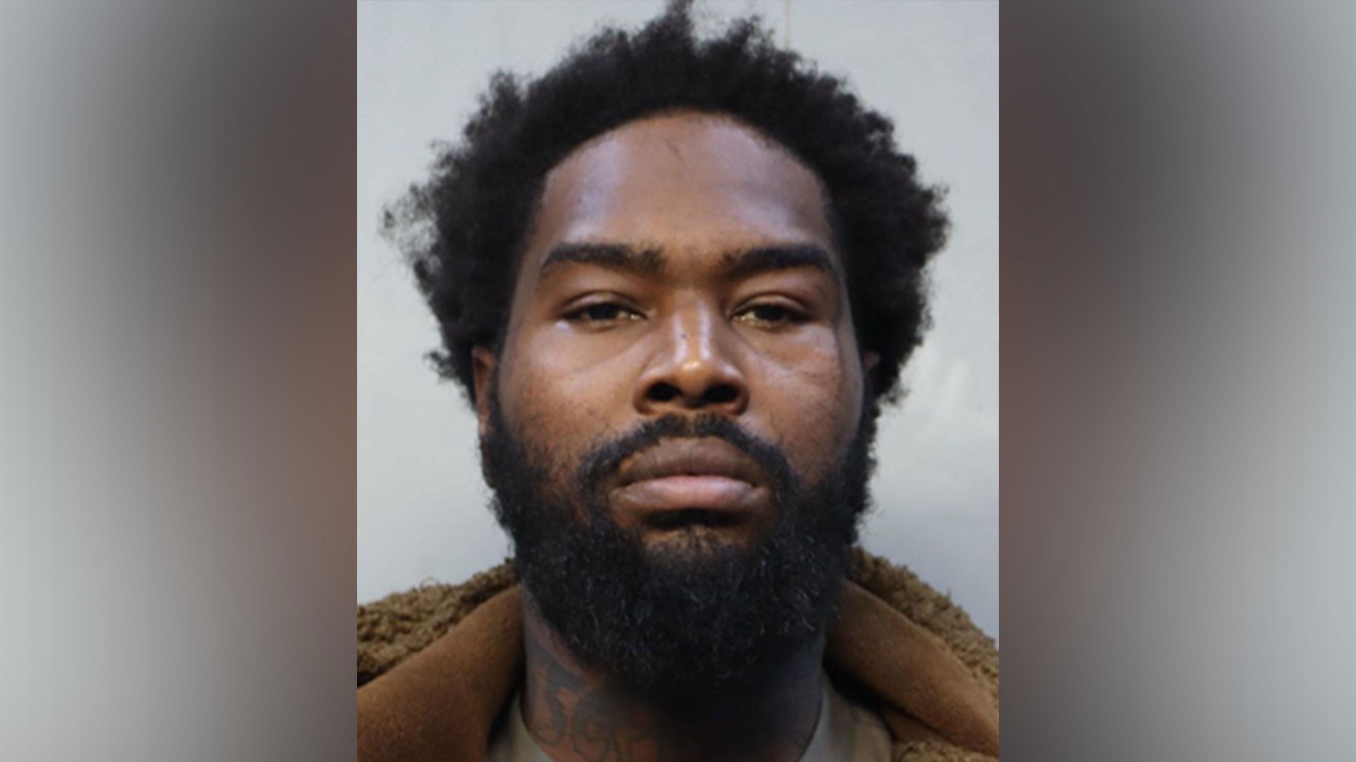 Delivery driver arrested after dropping off food, stealing packages in ...