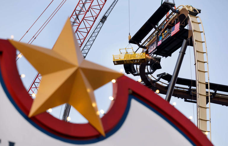 Construction for Six Flags’ record-breaking coaster Tormenta Rampaging ...
