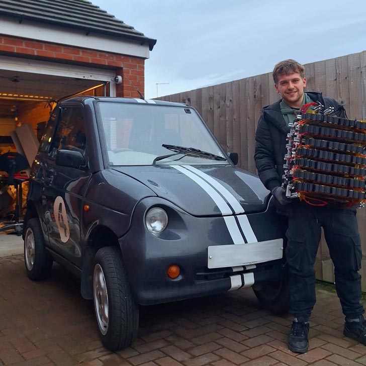 Engineer powers his entire home using 500 discarded vapes: 'Over a ...