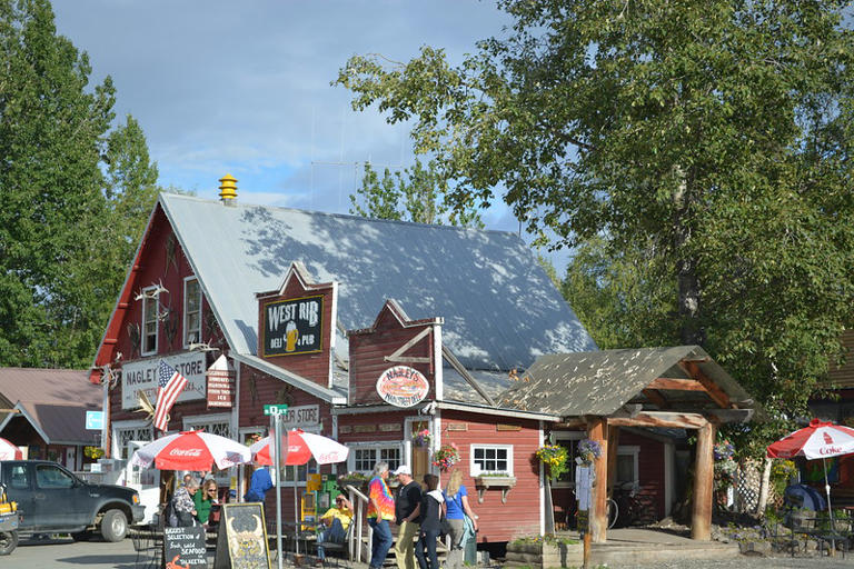 This Alaska winter getaway is the coziest way to embrace the chill