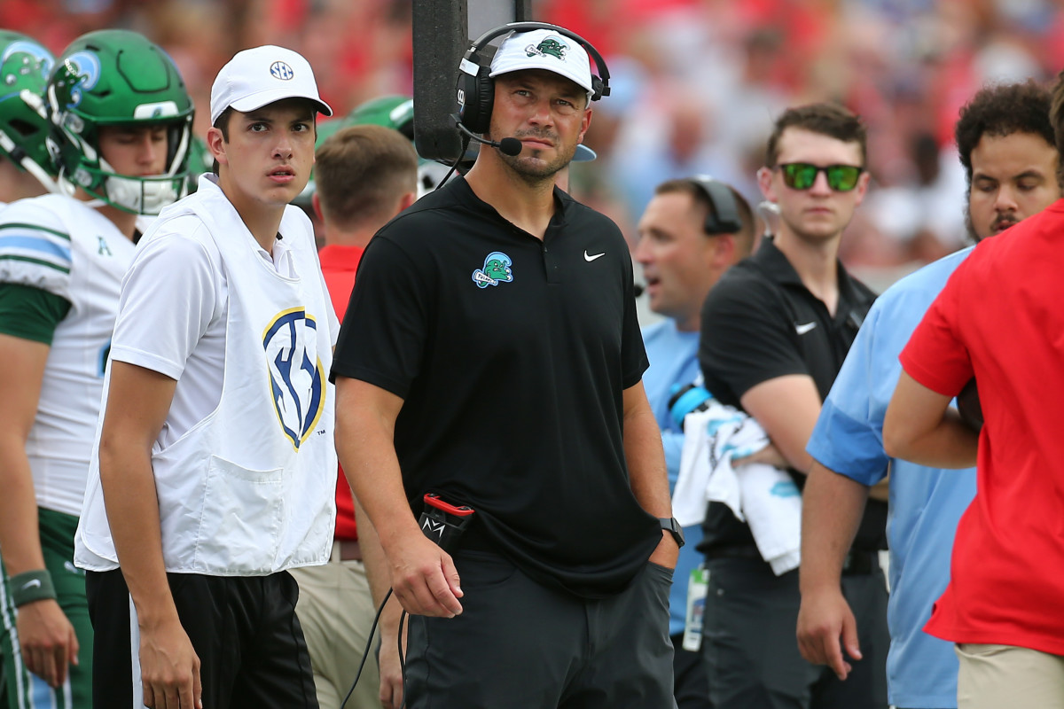 Jon Sumrall loses family member before Tulane vs. Ole Miss