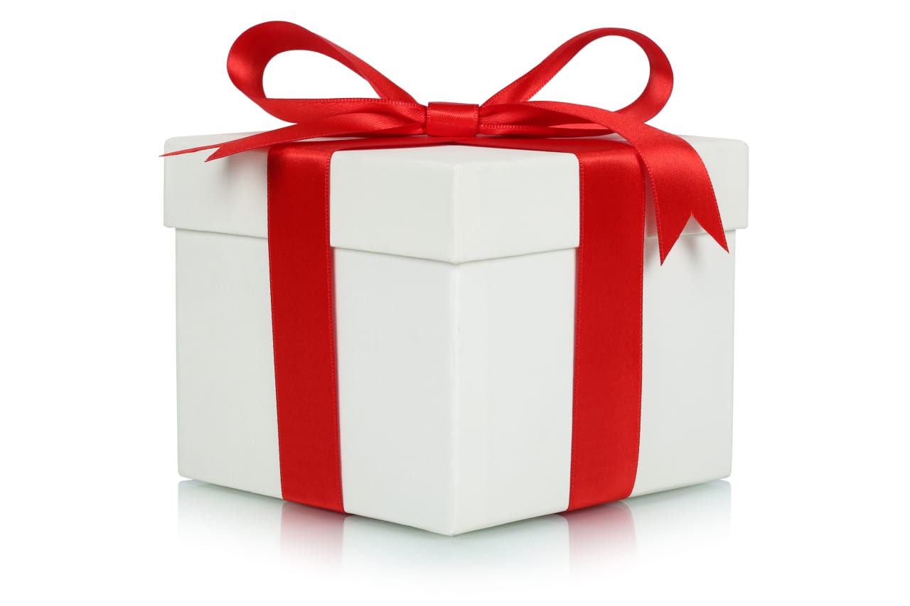 Forget wine and food baskets. Here are the gifts next-gen advisors are ...
