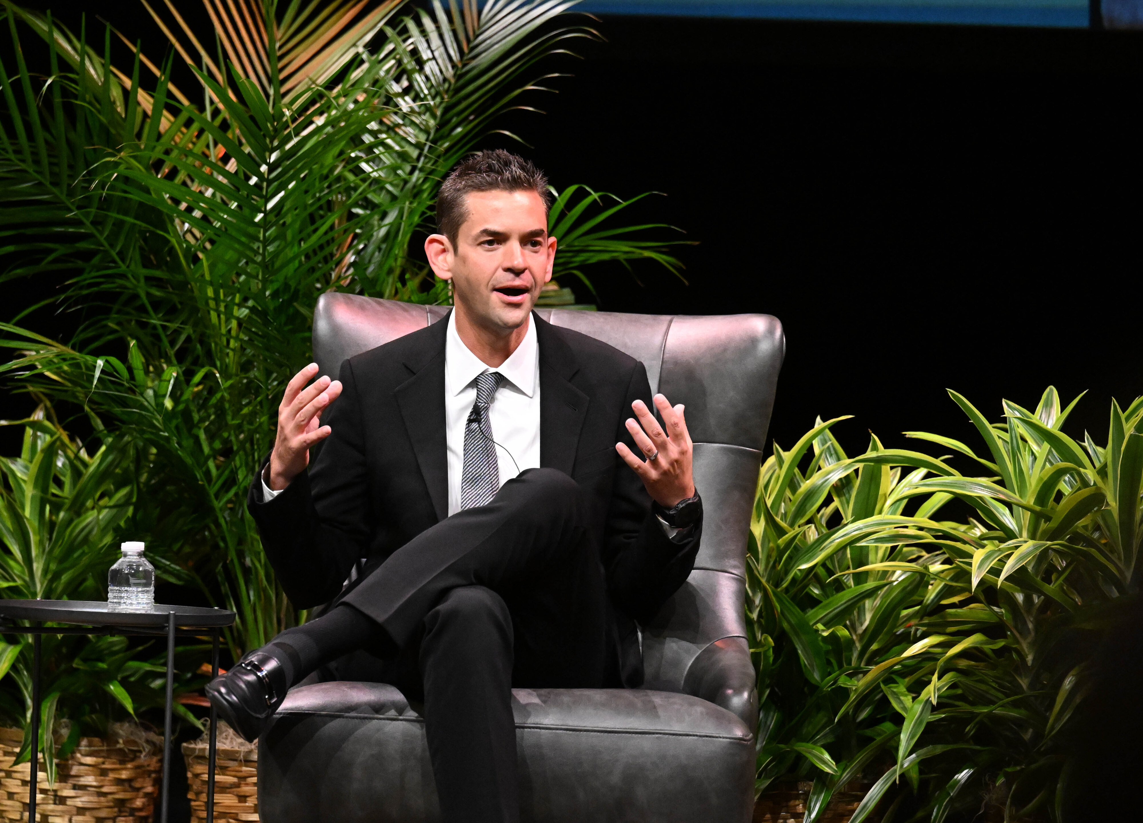 Shift4 founder Jared Isaacman resigns from company he founded again to ...