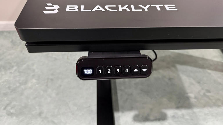 I tested the Blacklyte Atlas Lite and it's an ultra-cool standing desk ...