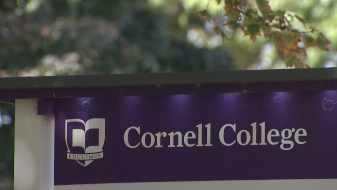 Cornell College reports student's death