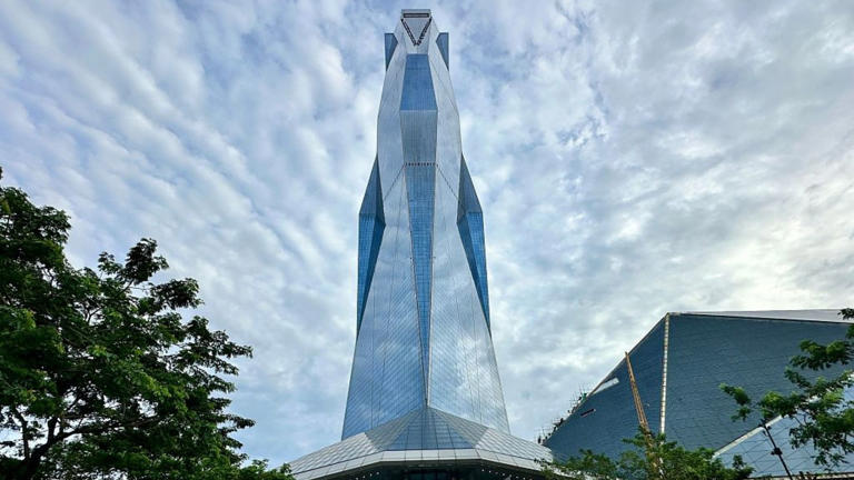 Vertical giants: 7 colossal buildings that stand as tribute to engineering