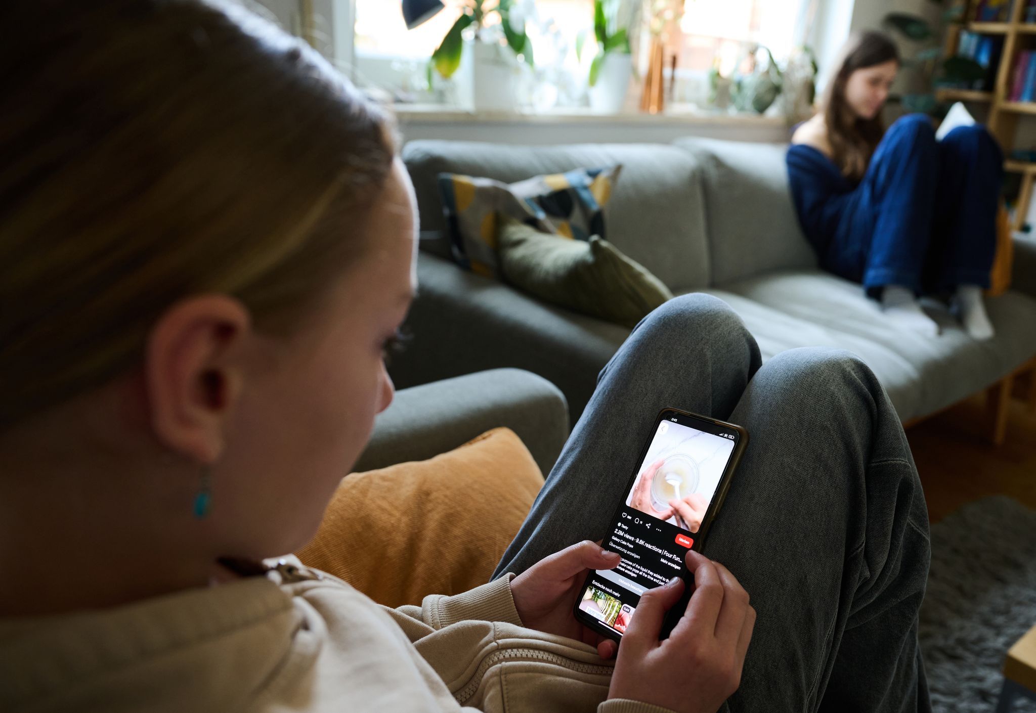 Smartphone-Sucht: Scrollen Kinder sich um den Verstand?