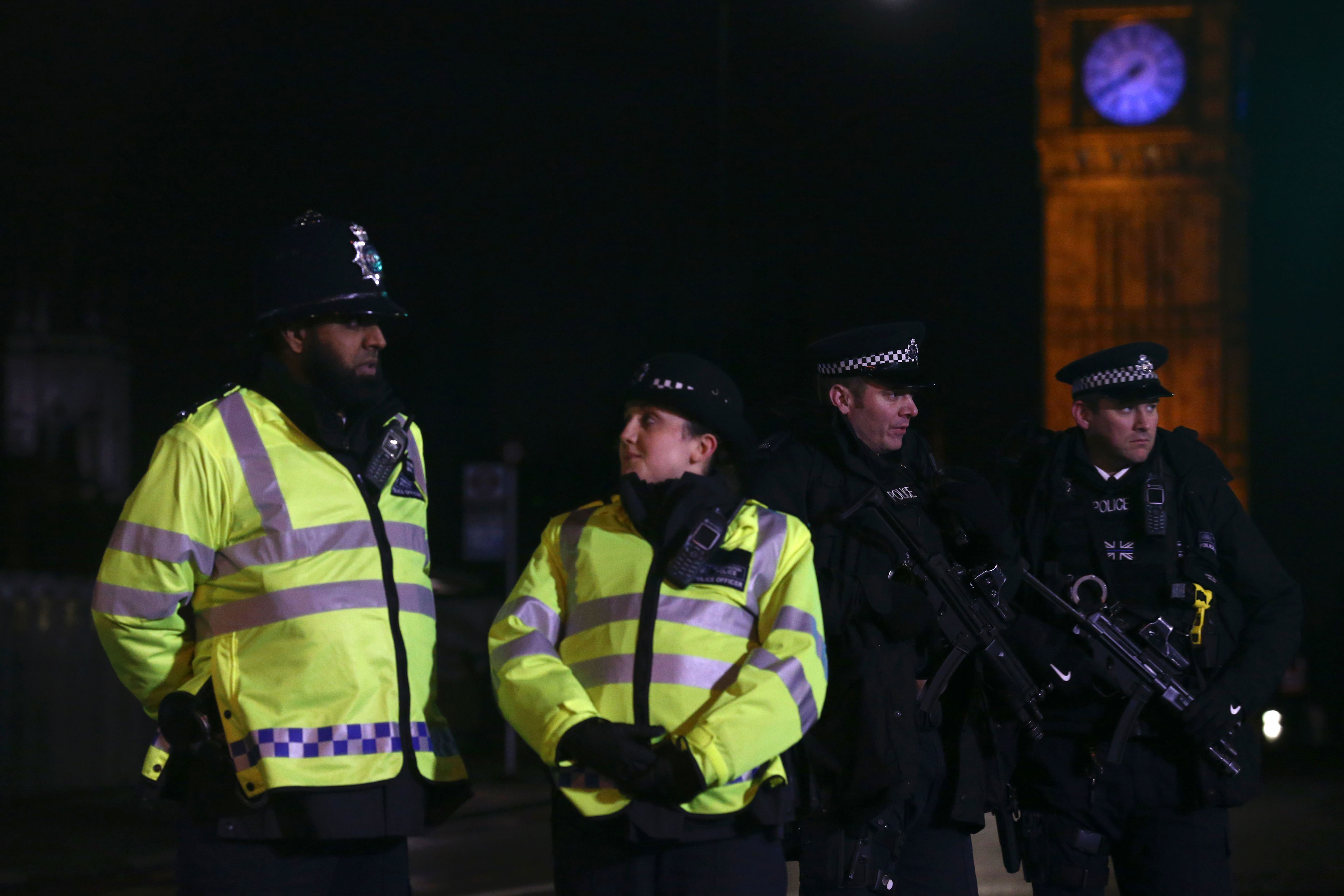 Revellers warned to 'avoid Tower Bridge' during annual New Year's Eve ...
