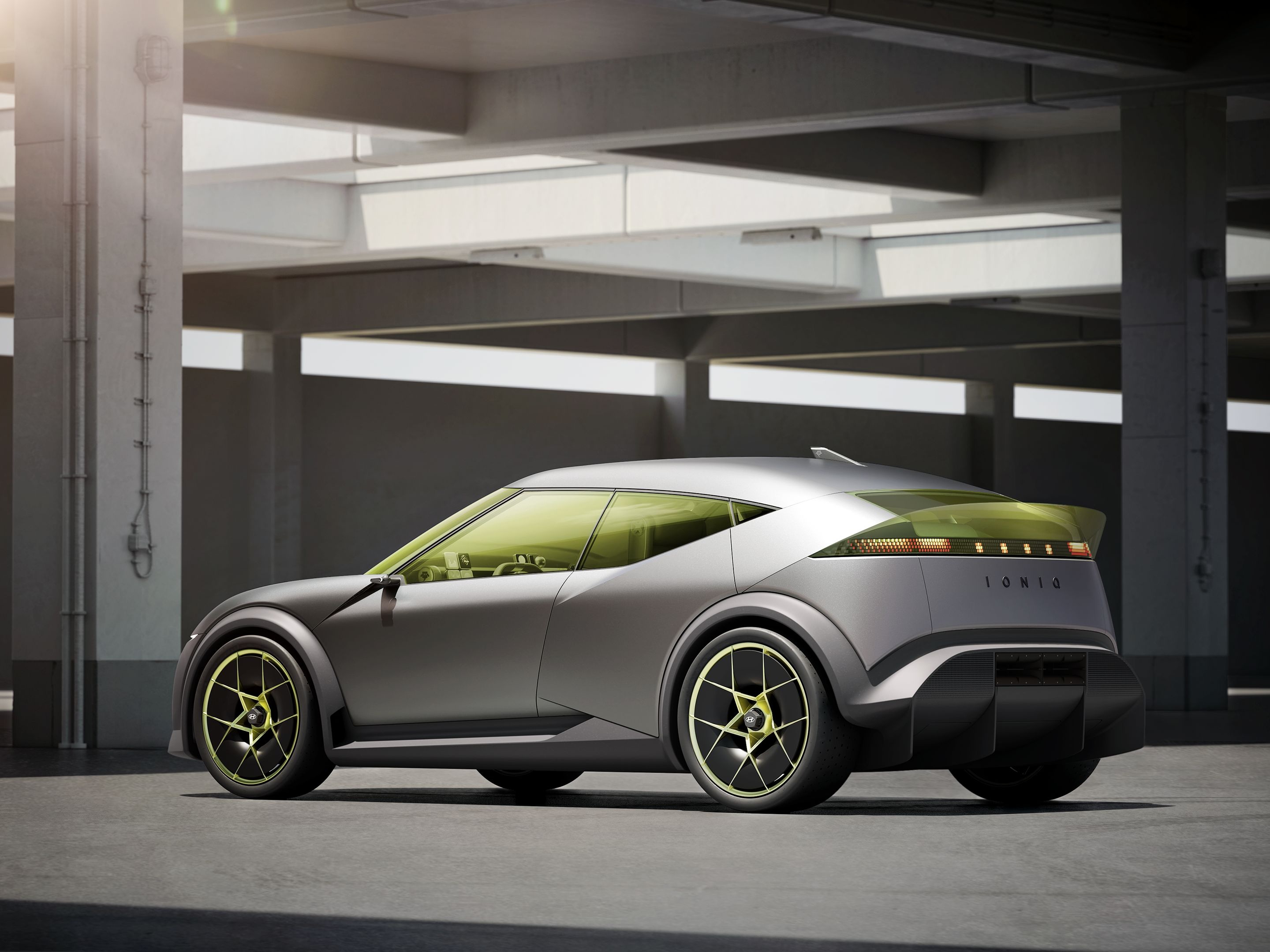 Hyundai, Simon Loasby racconta i segreti della concept THREE