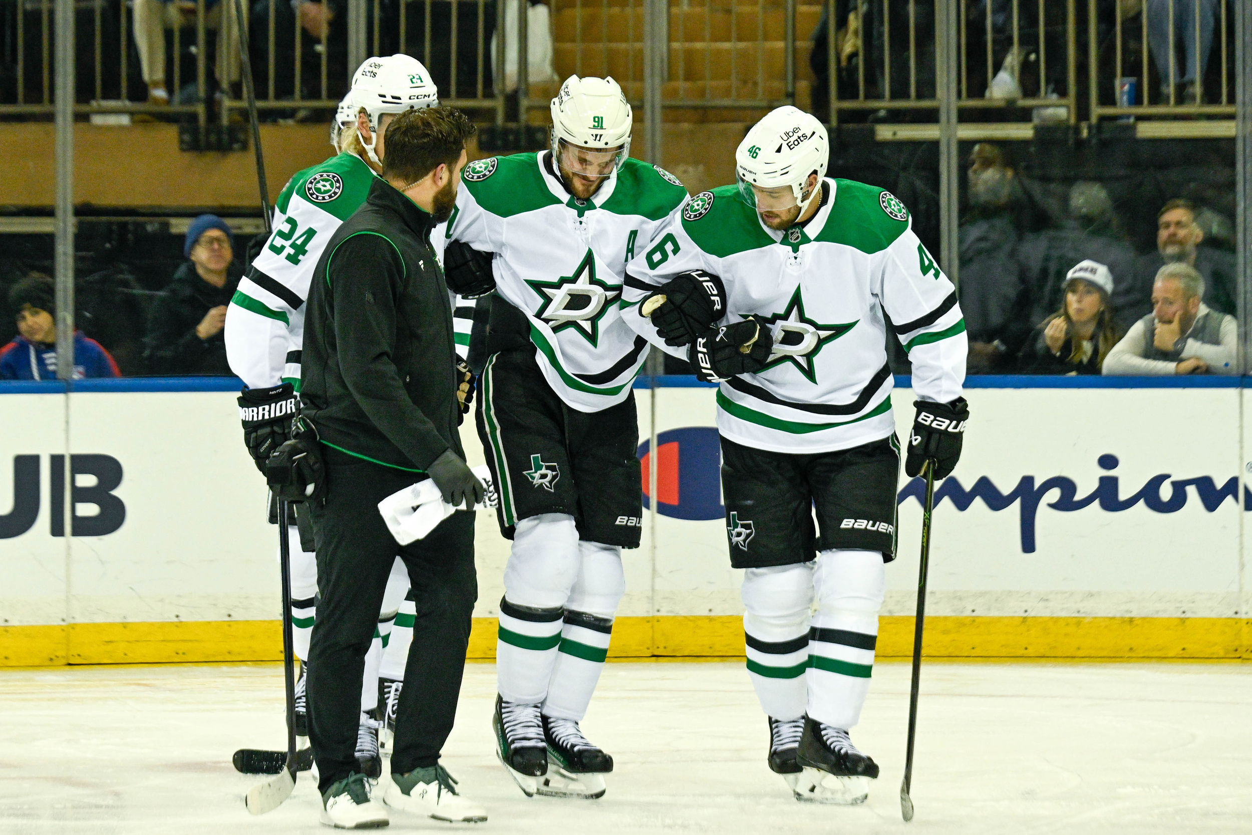 Tyler Seguin undergoes ACL surgery, not yet ruled out for season
