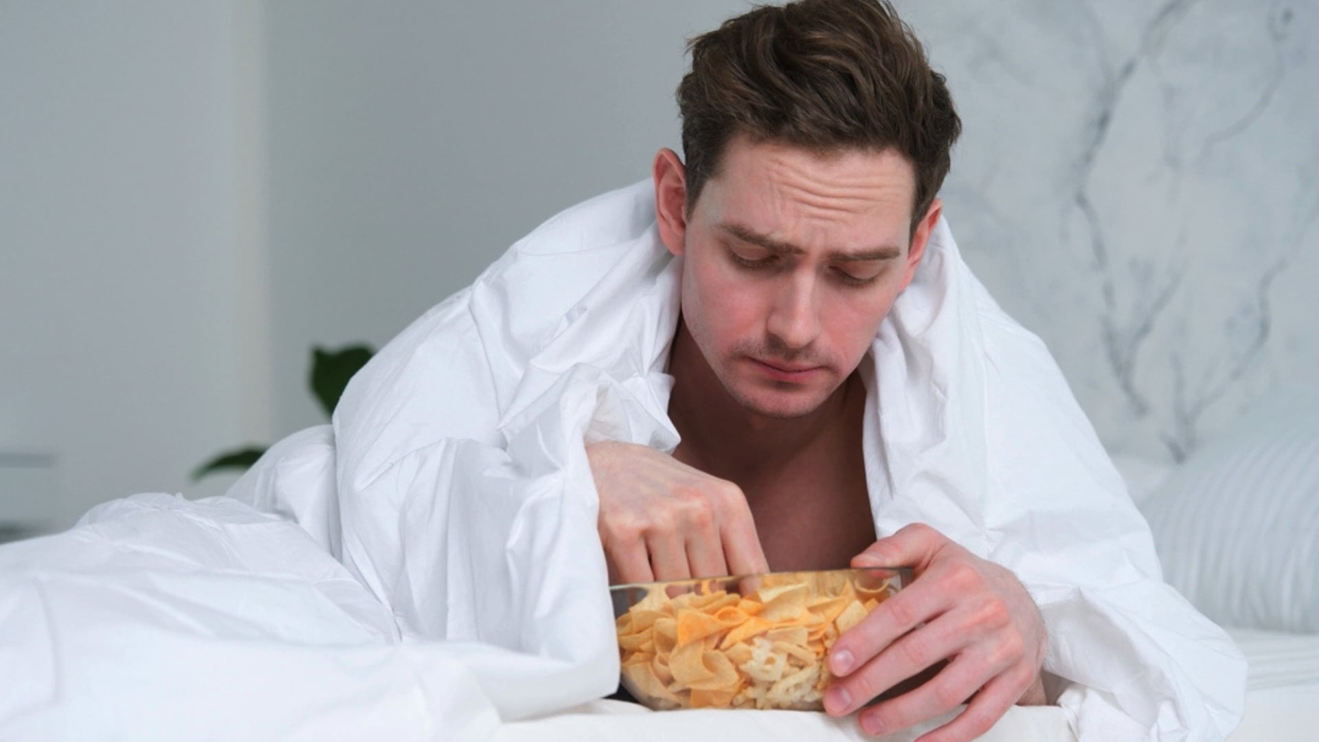 Scientists reveal which everyday foods fight depression naturally