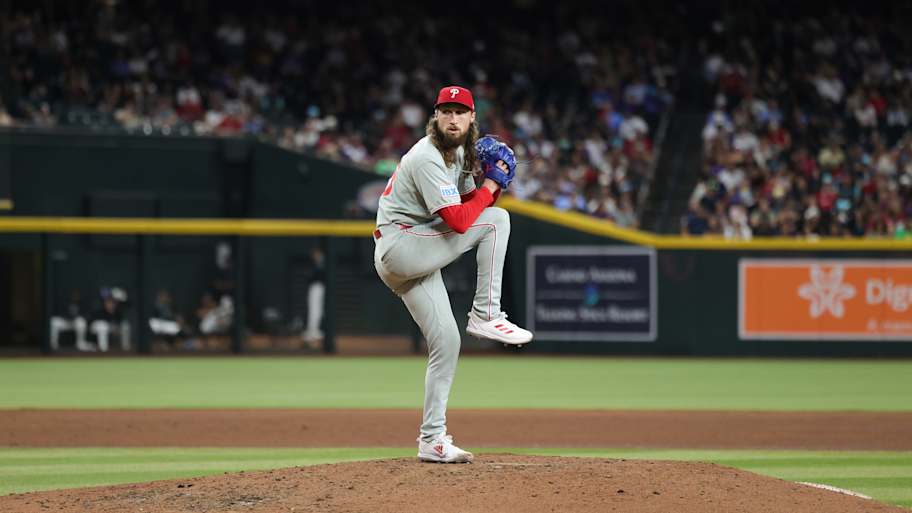 Red Sox miss out on perfect bullpen reunion after Phillies-Royals trade