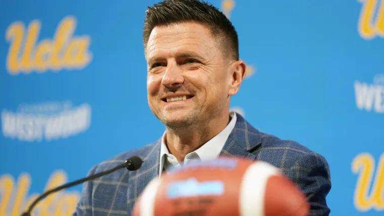 Inside UCLA footballs 2027 top 10 recruiting class