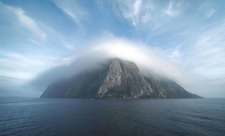 Scientists just discovered a new continent—and it’s messing with the ...