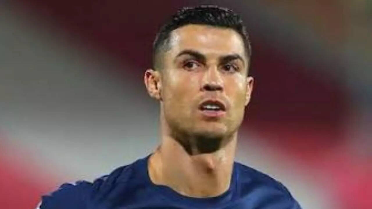 Cristiano Ronaldo set for Nike return as golden CR7 Mercurial boots ...